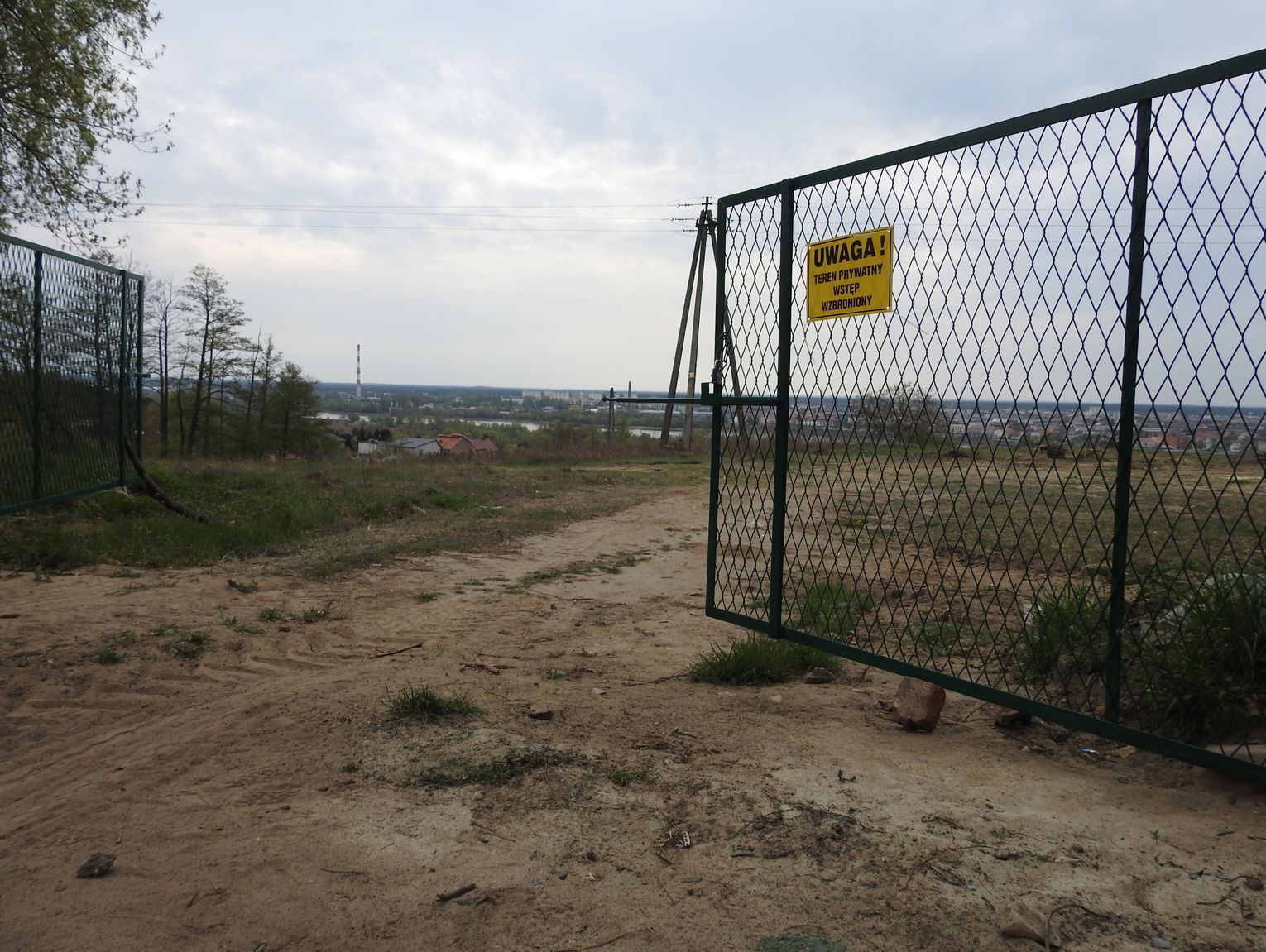 "Punkt widokowy" – kultowe miejsce nad Wisłą niedostępne. Teren ...