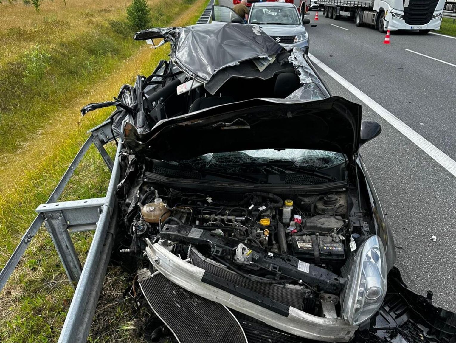 Wypadek na 218. kilometrze autostrady A1 – ruch odbywa się jednym pasem