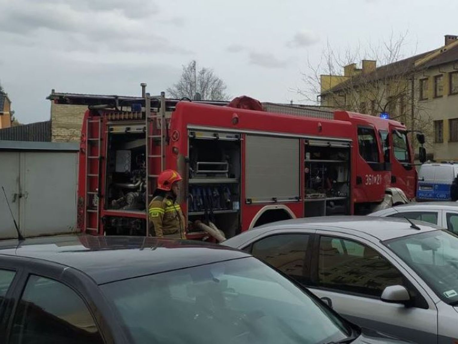 Zwłoki mężczyzny w mieszkaniu przy ul. Toruńskiej. Widoczne były plamy ...