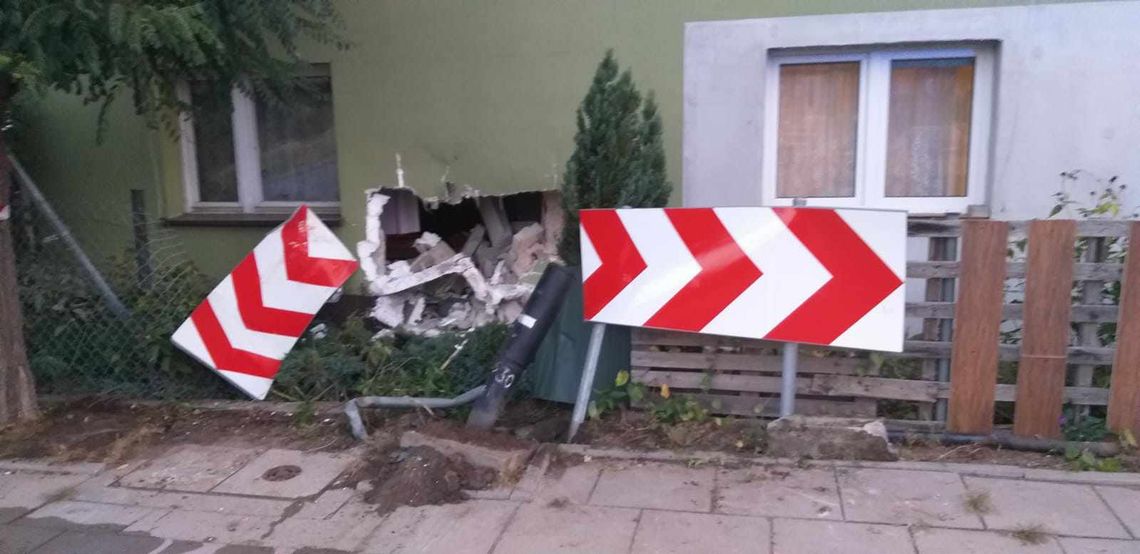 Kierująca BMW, która uderzyła w budynek miała ok. 2,5 alkoholu w organizmie Kierująca BMW, która uderzyła w budynek miała ok. 2,5 alkoholu w organizmie